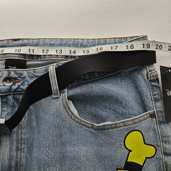 Disney | Jeans | Hot Topic Disney A Goofy Movie Character Mom Jeans ...